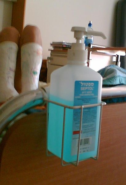 Difference Between Sterilization and Disinfection - Pediaa.Com Difference Between Sterilization and Disinfection - Pediaa.Com