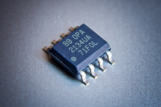 Difference Between Amplifier And Oscillator