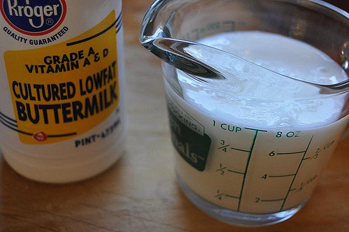 Difference Between Buttermilk and Milk - Pediaa.Com Difference Between Buttermilk and Milk - Pediaa.Com