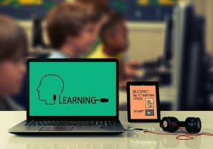 What is the Difference Between eLearning and mLearning - Pediaa.Com
