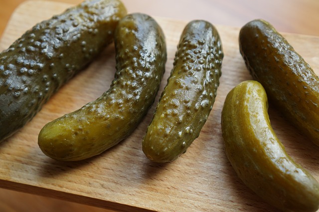 What Is The Difference Between Kosher And Dill Pickles Pediaa Com