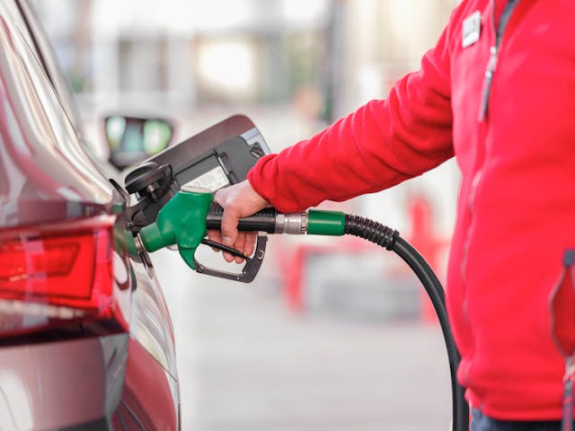 What is the Difference Between Power Petrol and Normal Petrol - Pediaa.Com